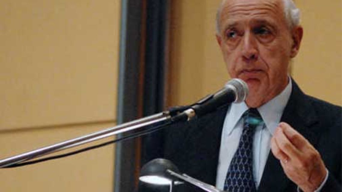 Según Roberto Lavagna, o “hay un plan que no anda o no hay un plan ...
