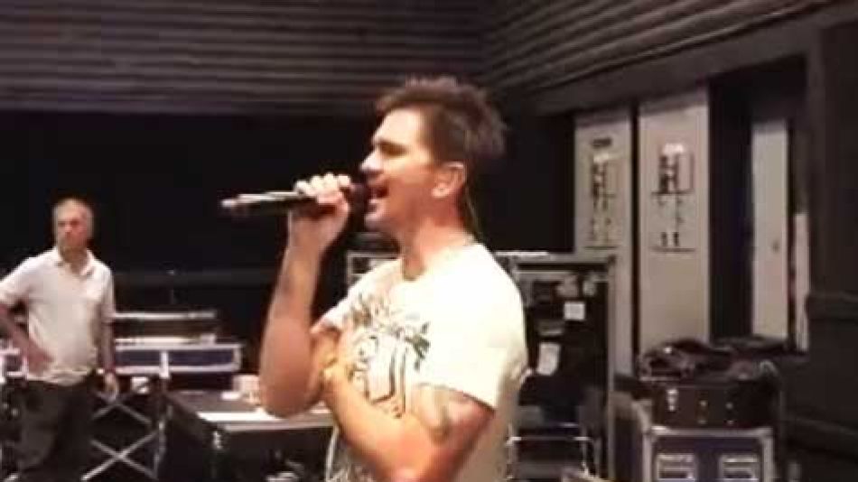 Juanes será el primer artista latino en Rock Band | Exitoina