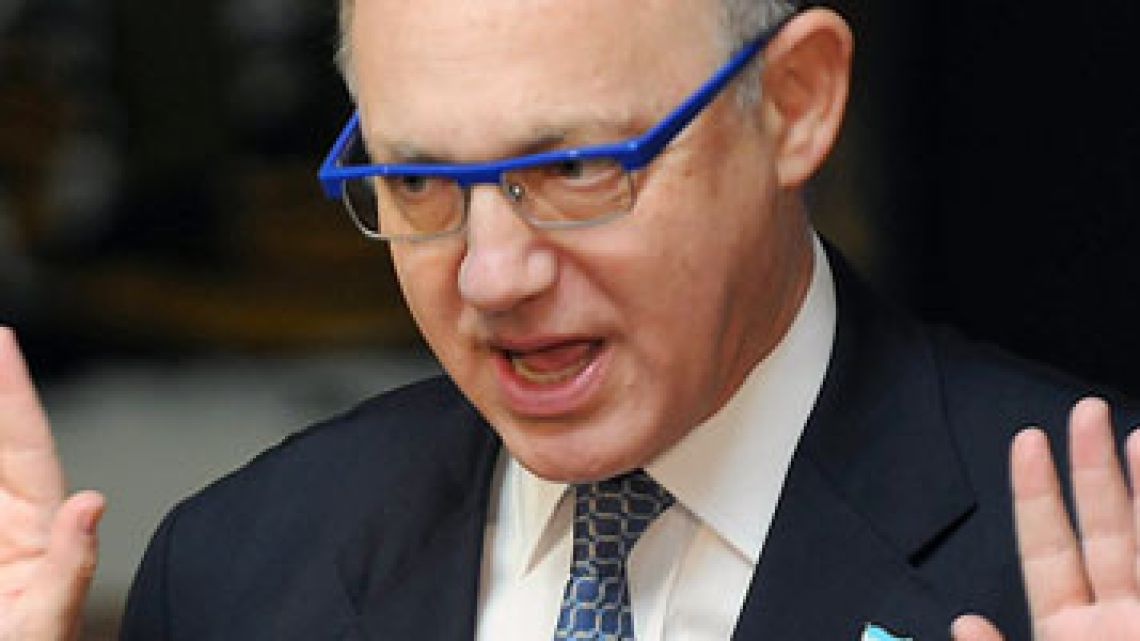 Estilo Timerman: "Isidoro Graiver debe sufrir el Síndrome de Estocolmo ...