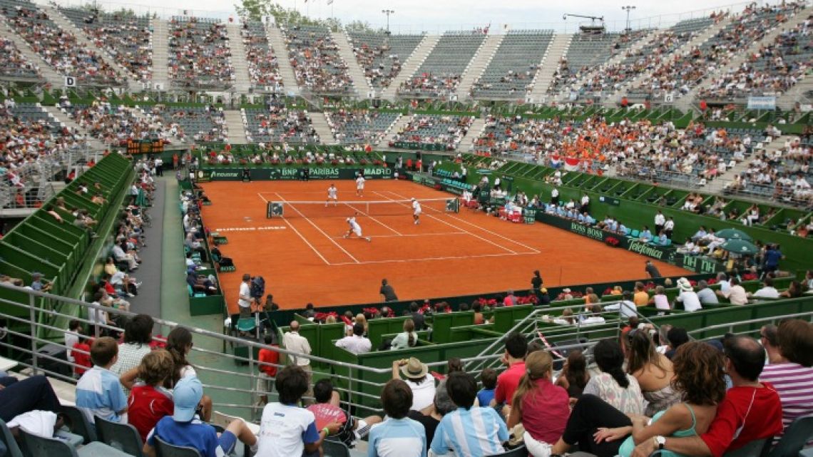 Ante Rumania en el Parque Roca | 442