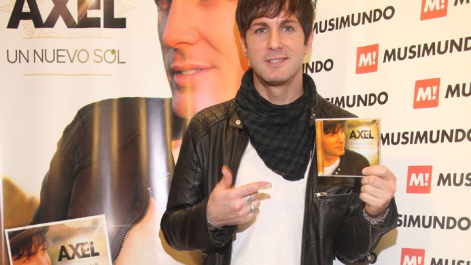 Axel presentó su nuevo disco junto a sus fans | Exitoina