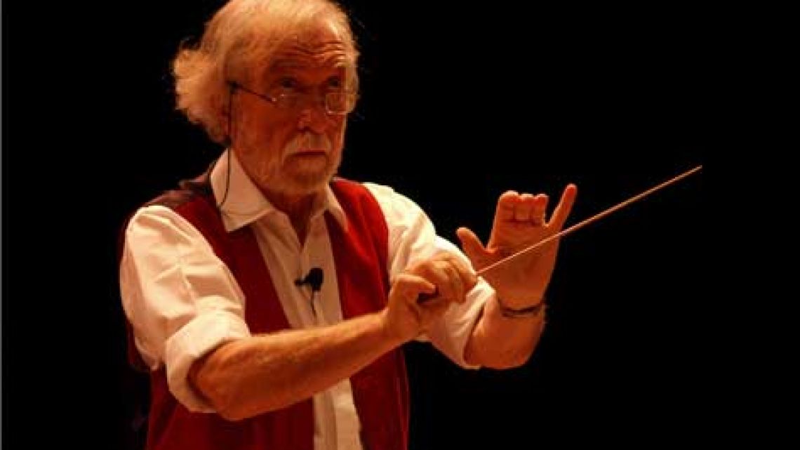 "Homenaje a Piazzolla" por Ernesto Acher | Exitoina