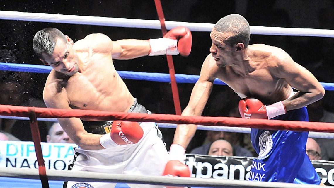 Barros fue sólo coraje y perdió el título | 442