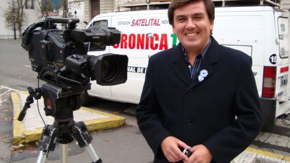 Estalló el verano, y echaron al notero "hot" de Crónica | Exitoina