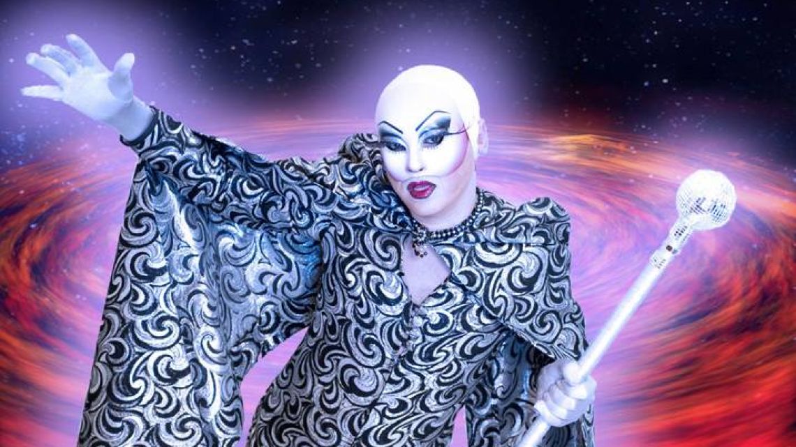 "Exótica ¡Exultante!", con todo el brillo y el glamour del music hall ...