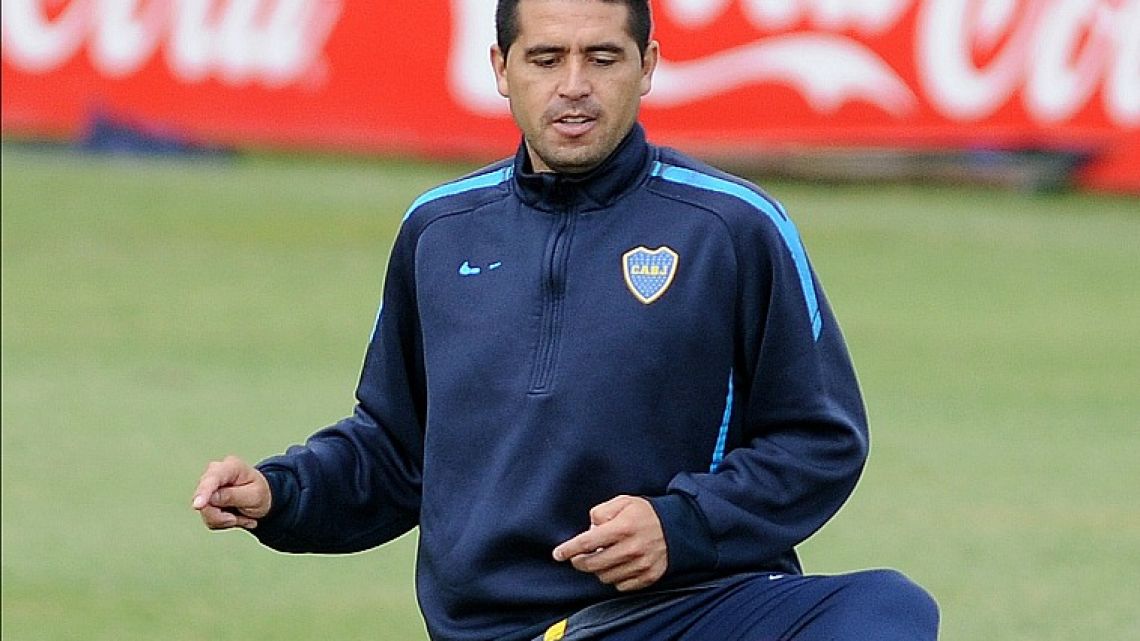 Riquelme no viaja a Brasil por la Copa | 442