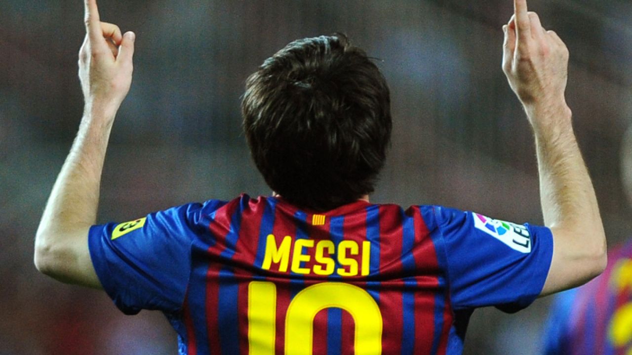 442 | Al final, Messi está a un gol de César