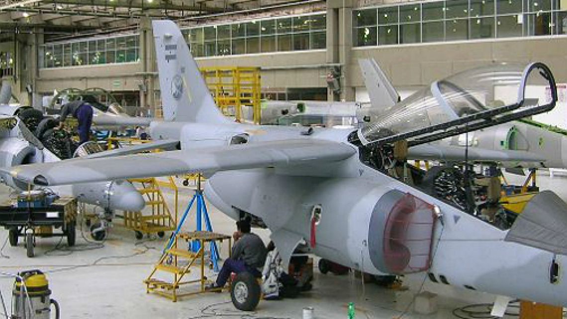 Argentina fabricará 100 aviones Pampa II | Fortuna
