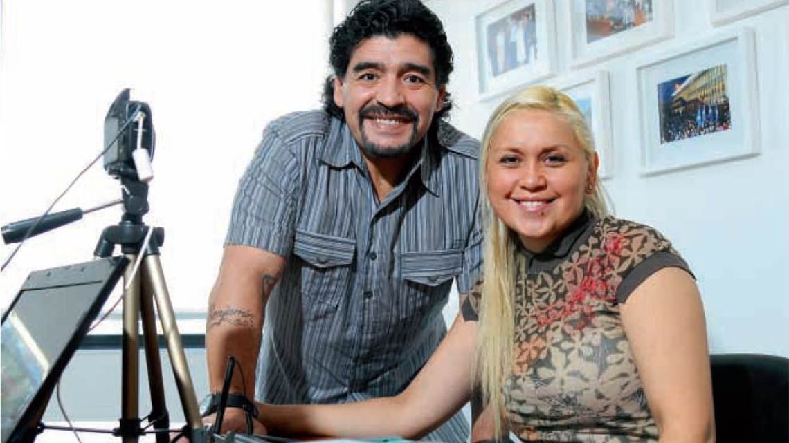 Diego Maradona y Verónica Ojeda: reencuentro fogoso en Brasil | Exitoina