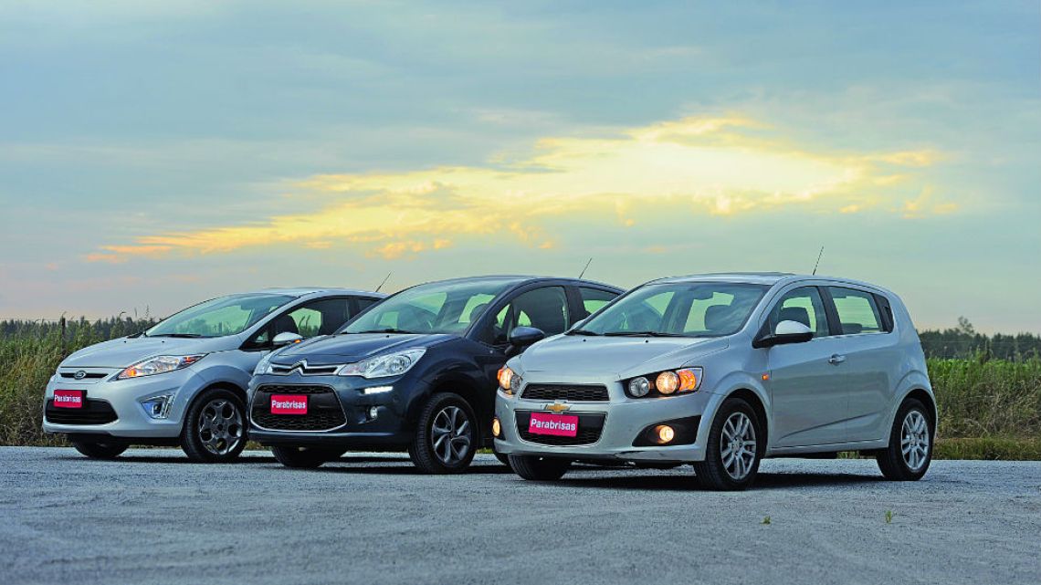 Comparativo: C3 vs Fiesta vs Sonic | Parabrisas