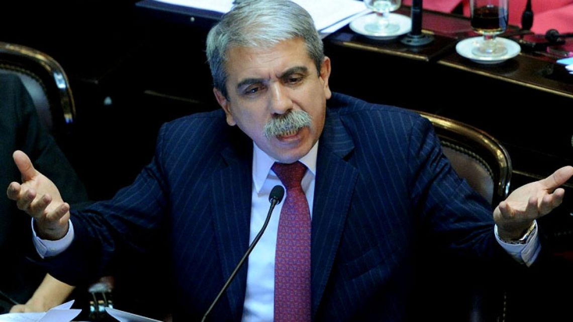 "El aplaudidor", nuevo libro sobre Aníbal | Perfil
