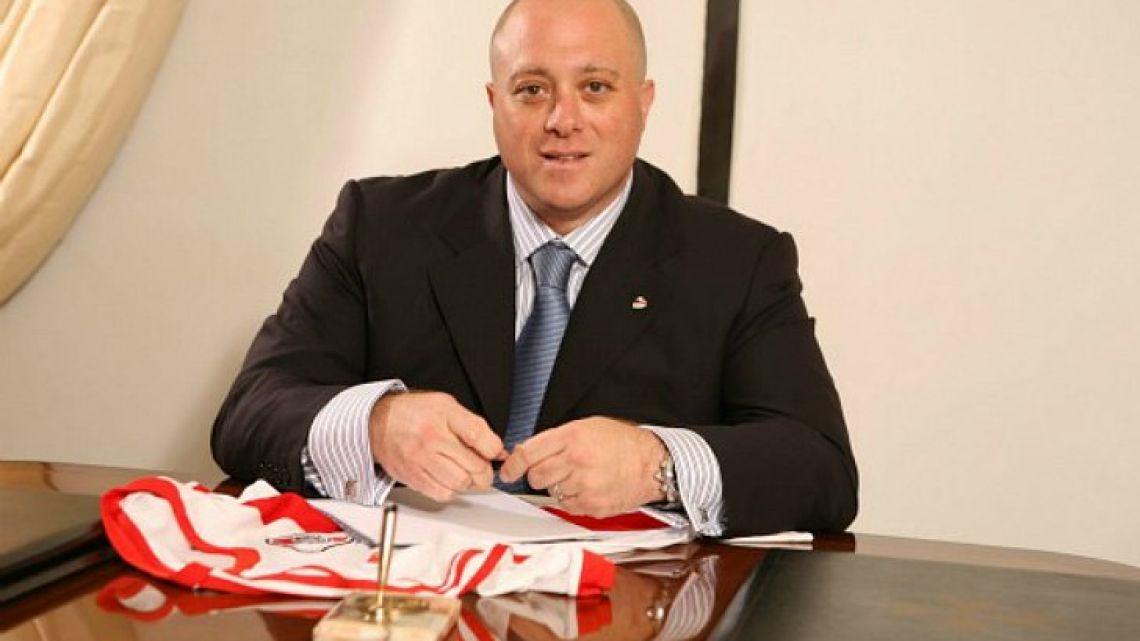 Caselli sueña con Cave y D'Alessandro | 442