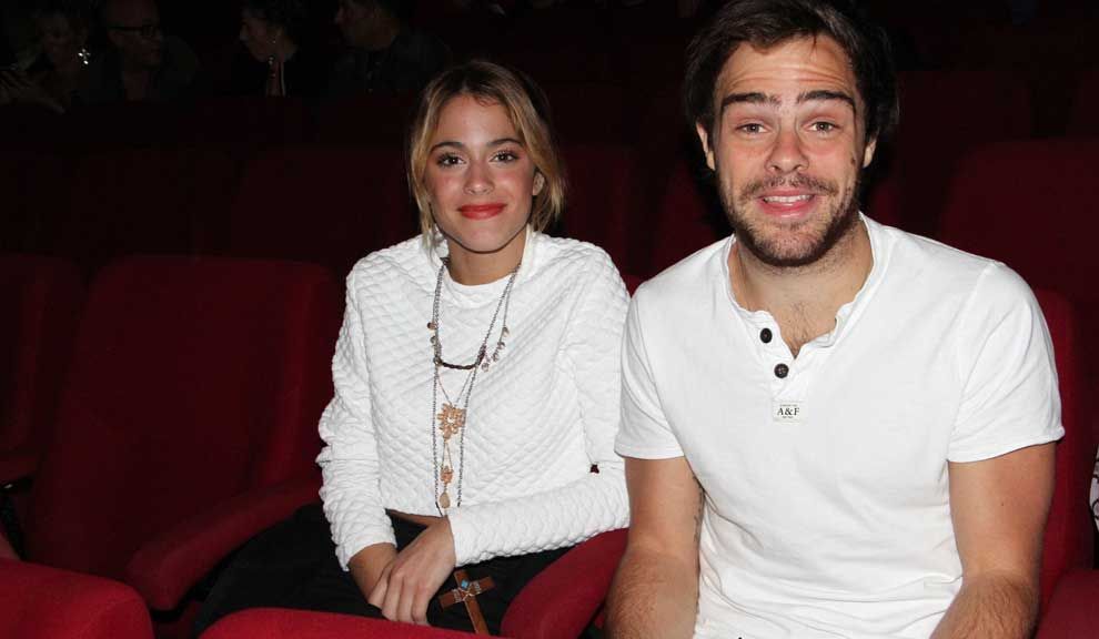 Martina Stoessel, Peter Lanzani y muchos famosos en el estreno de ...