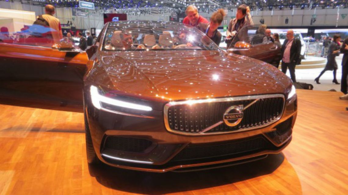 Otro prototipo para el nuevo Volvo XC90 | Parabrisas