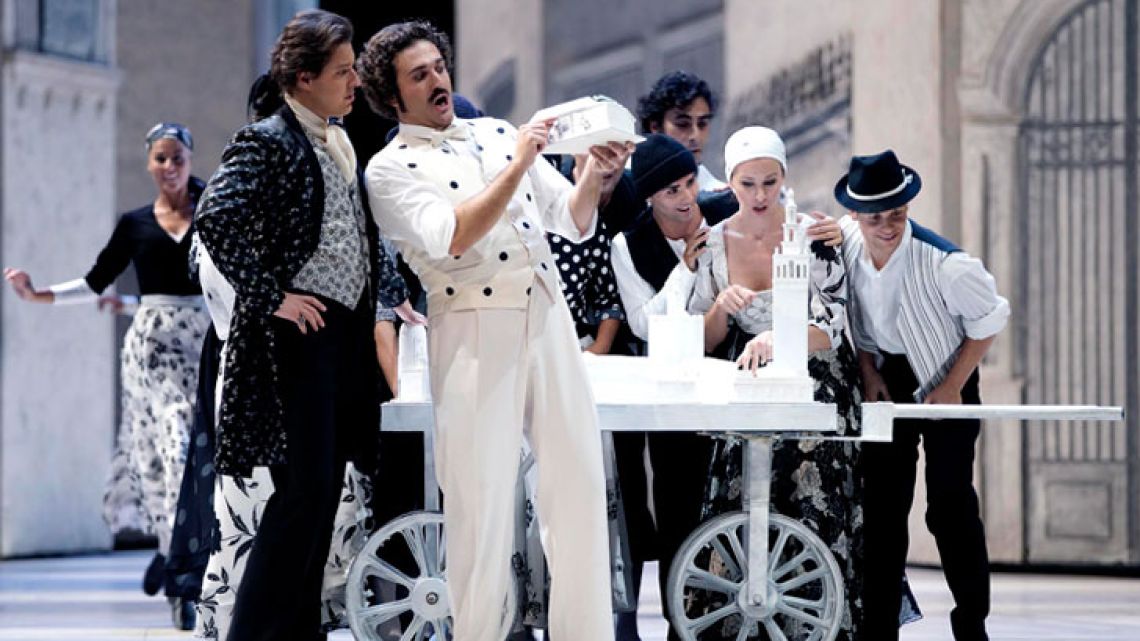 “En Italia tomo mate en los ensayos” | Perfil