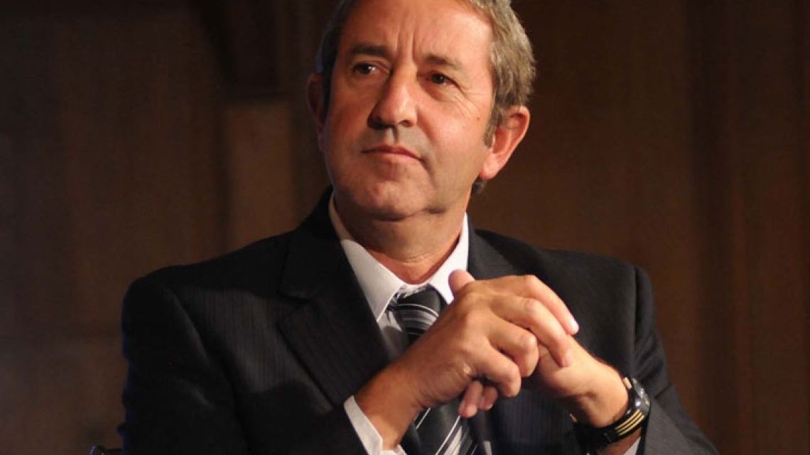 Cobos ve en Capitanich al "heredero del kirchnerismo" | Perfil