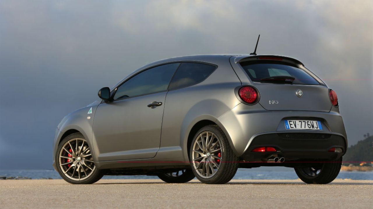 Parabrisas | Alfa Romeo lanzó nuevos deportivos