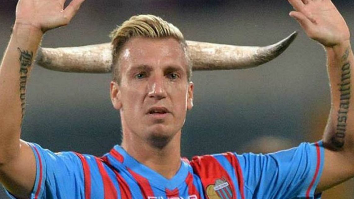 Maxi López cambió de club y empezaron las cargadas | 442