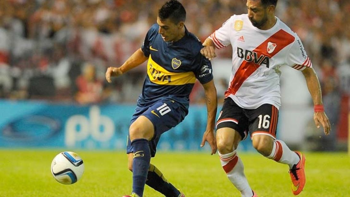 Entre el fútbol de verano y Emilio Disi | 442