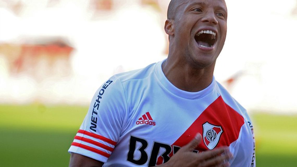 Carlos Sánchez, entre los nominados al Balón de Oro | 442