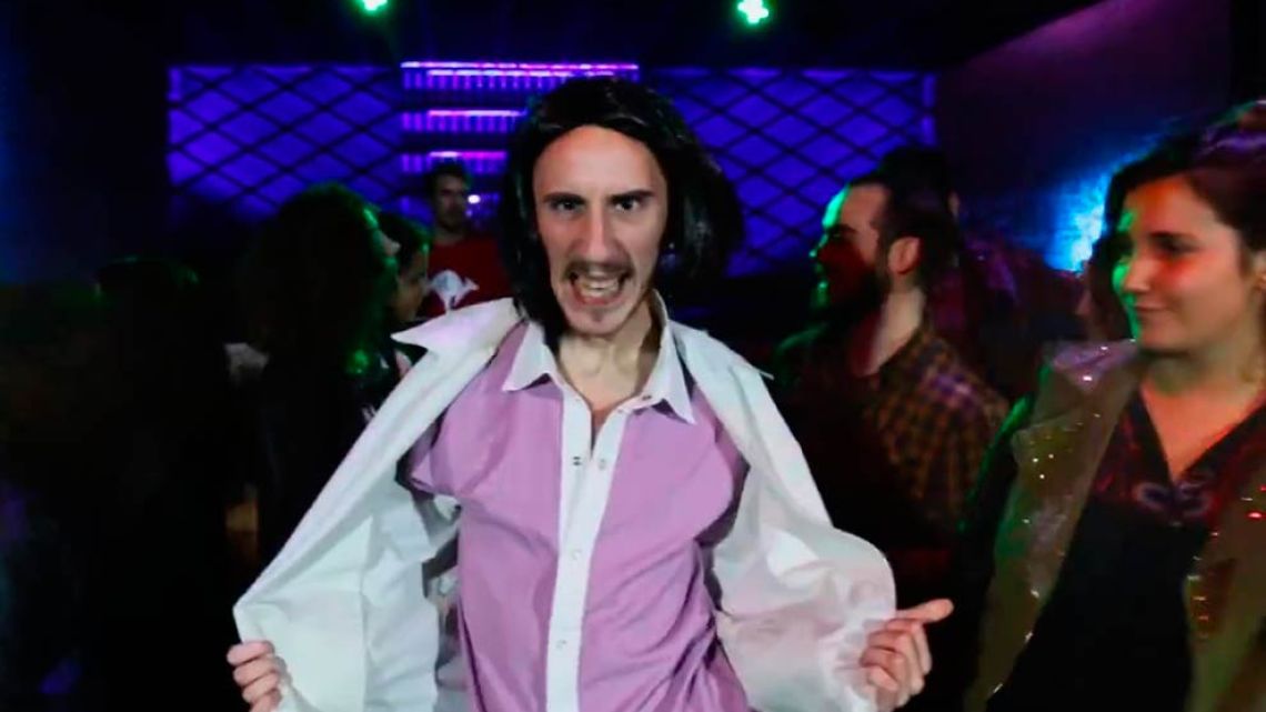 El "gigoló" ya tiene su canción | Exitoina