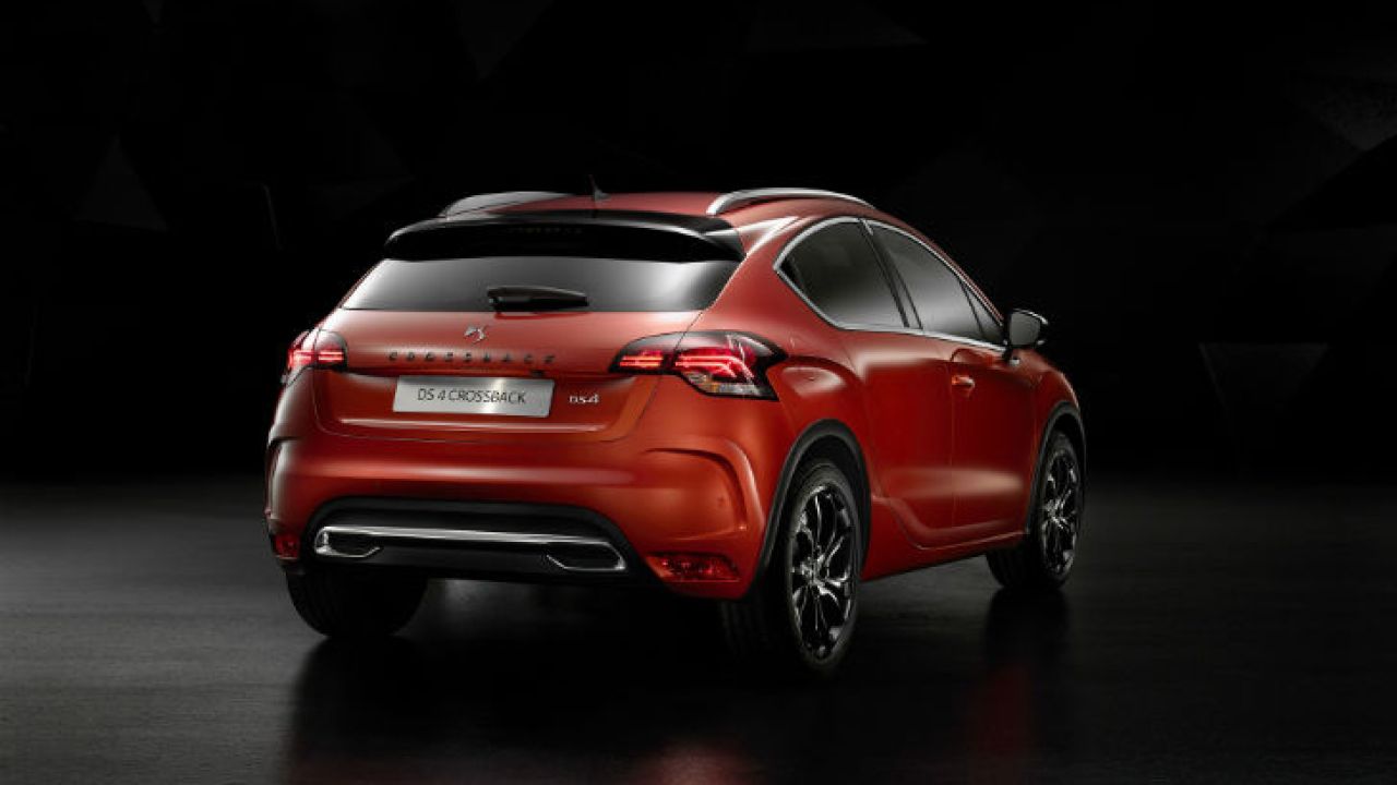 El nuevo DS4, con look offroad | Parabrisas