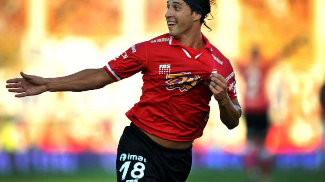 "Toranzo va a poder seguir jugando al fútbol" | 442