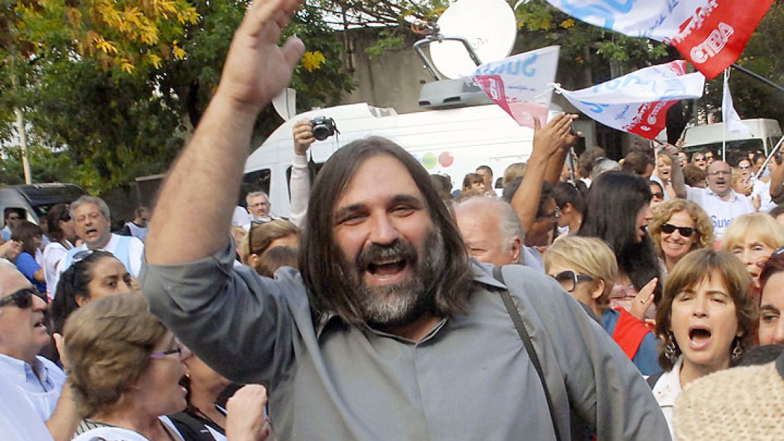 Baradel: "Estamos lejos del acuerdo, esperamos otra postura del ...