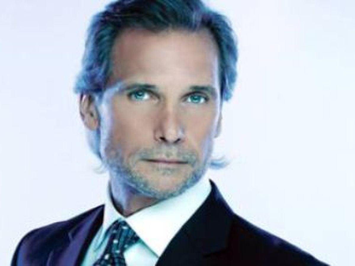 Caras | Raúl Taibo papá a los 62