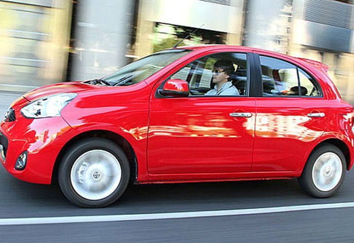 Lanzan en el país el March con caja automática | Parabrisas