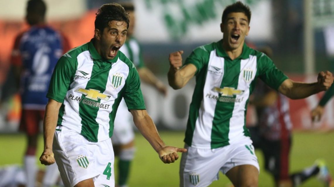 Banfield sacó boleto a la siguiente fase sobre la hora | 442
