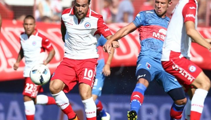 El 'Pocho' Insúa le puso punto final a su carrera | 442