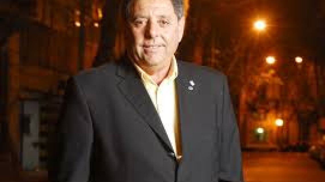 El furcio de Alfredo De Angeli: confundió a un secretario con "Ricky ...