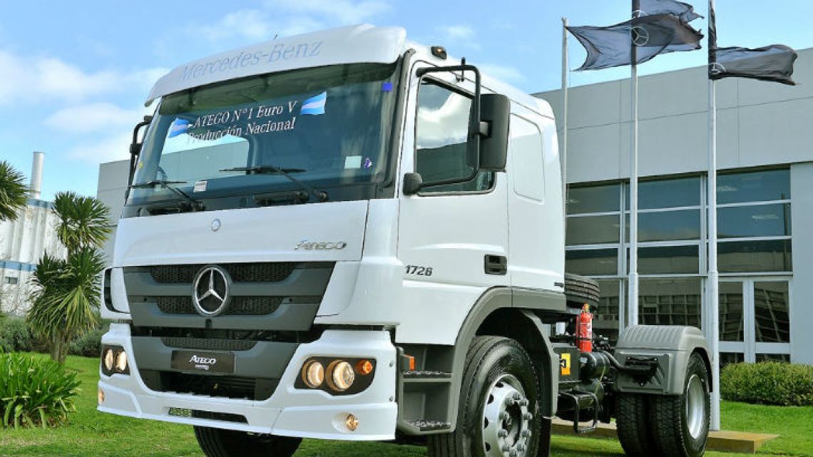 Ya está listo el primer camión Mercedes-Benz Atego 1726 Euro V | Parabrisas