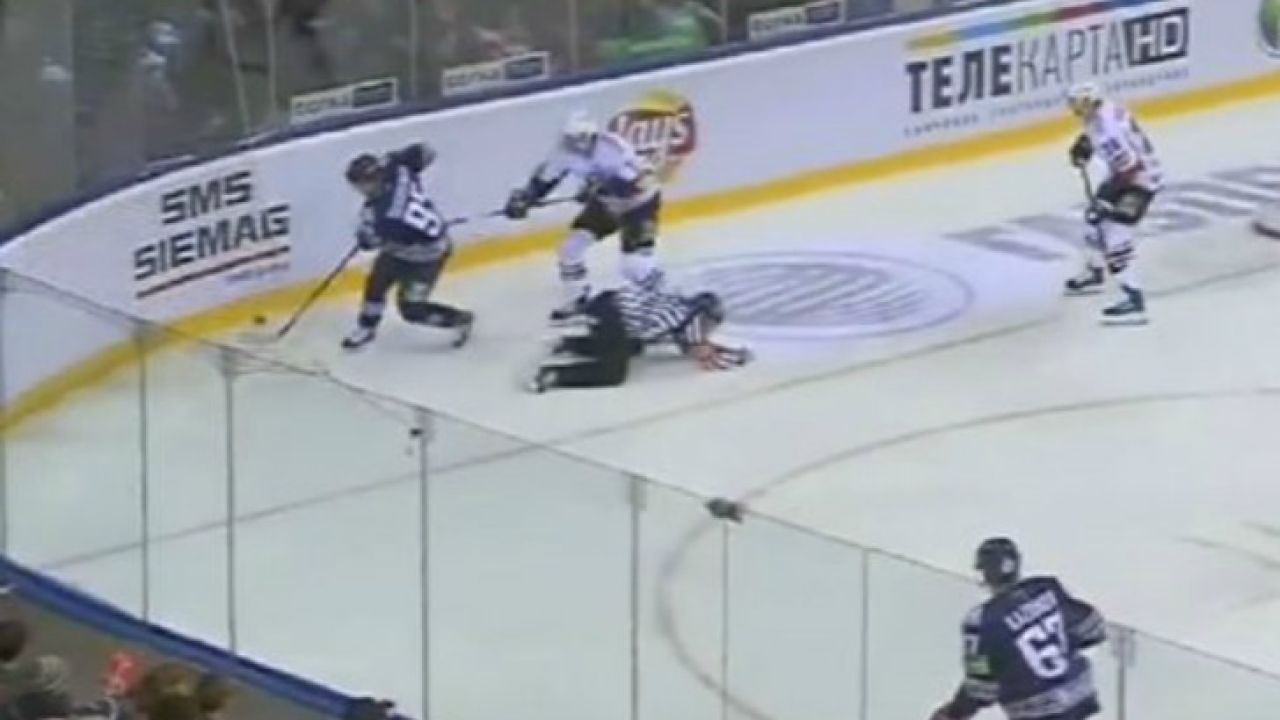 442 Dolor Por La Muerte De Un árbitro De Hockey Sobre Hielo