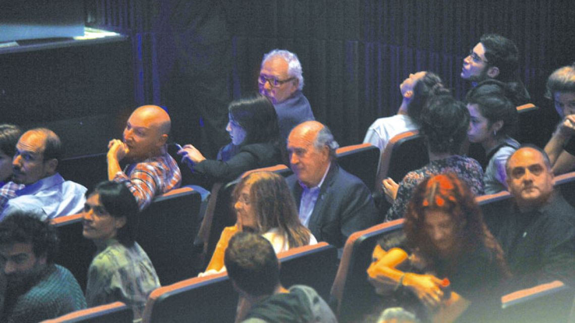 Un peritaje deberá determinar si Parrilli importó ilegalmente insumos ...