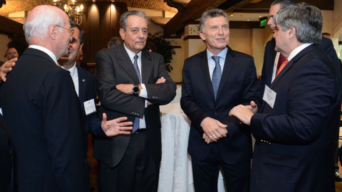 Mauricio Macri visitó la planta de Techint en Houston | Perfil