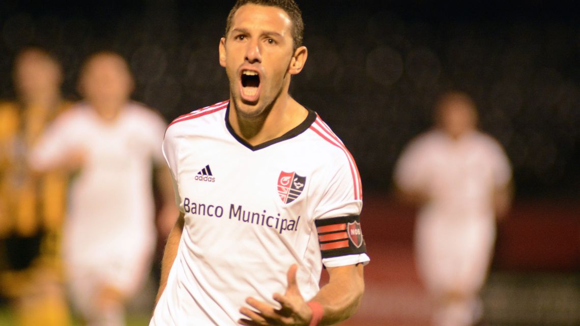 Maxi Rodríguez cruza el charco y jugará en Peñarol | 442