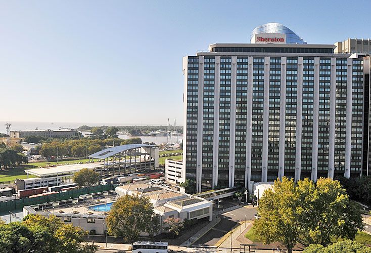 Grupos inversores quieren comprar el Sheraton para construir oficinas ...