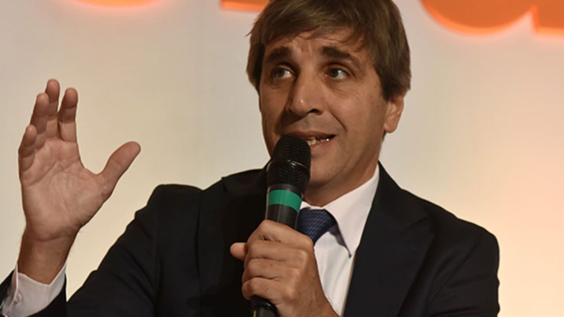 Caputo: “La deuda es sostenible y manejable” | Perfil