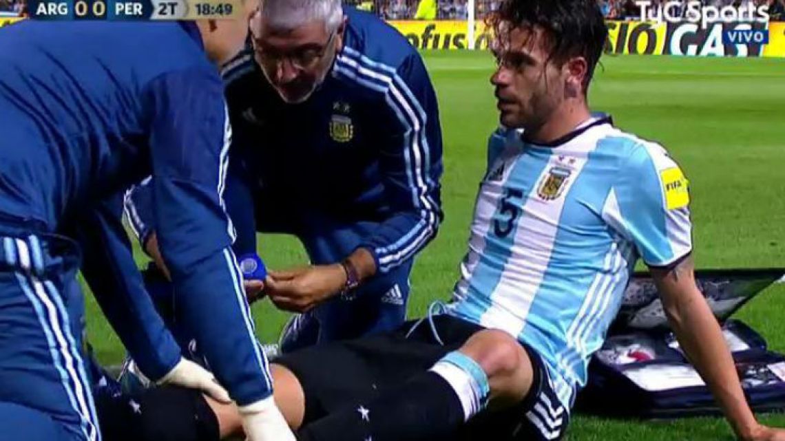 Gago volvió a lesionarse y estallaron los memes | 442