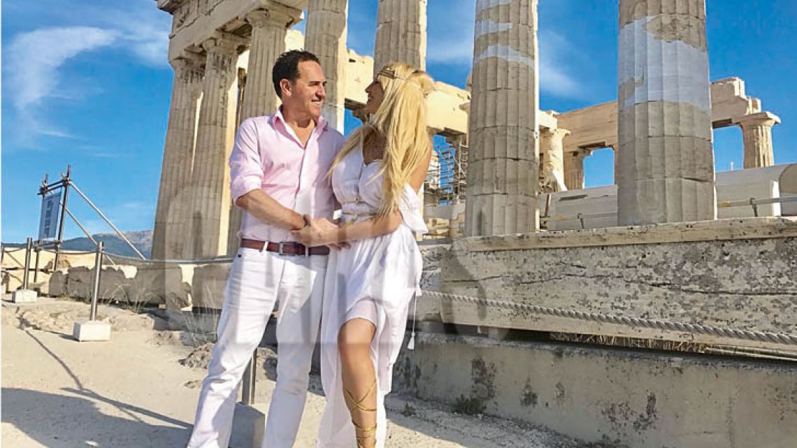 “Vicky” Xipolitakis y Javier Naselli, su novio millonario en Grecia | Caras
