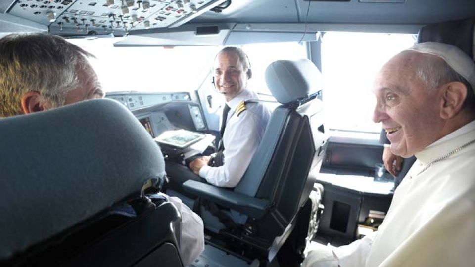 Meeting the papal pilot: the man who flies Francis around the world ...