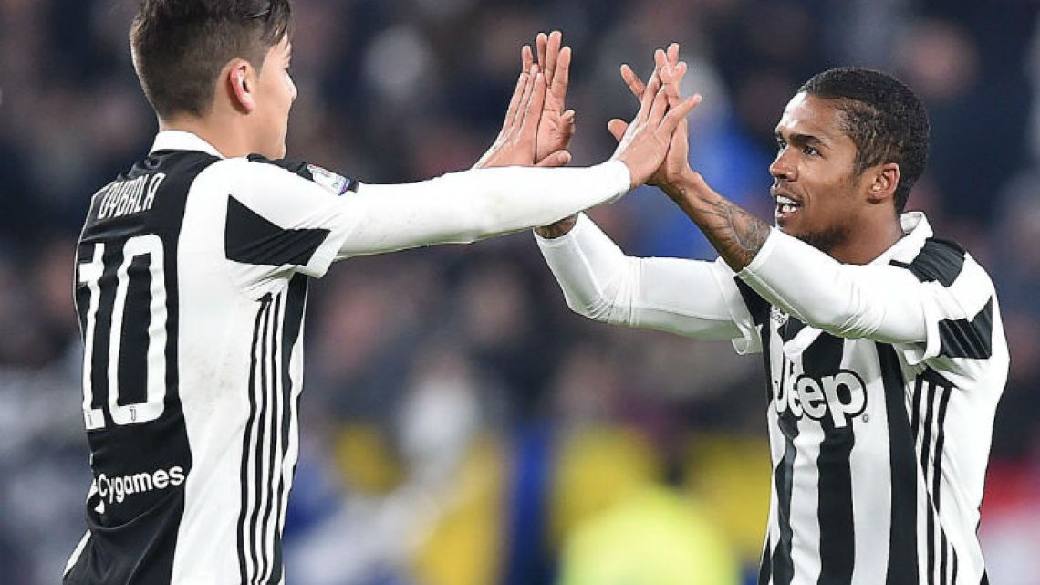 Juventus se quedó con el clásico y el pase a semis | 442