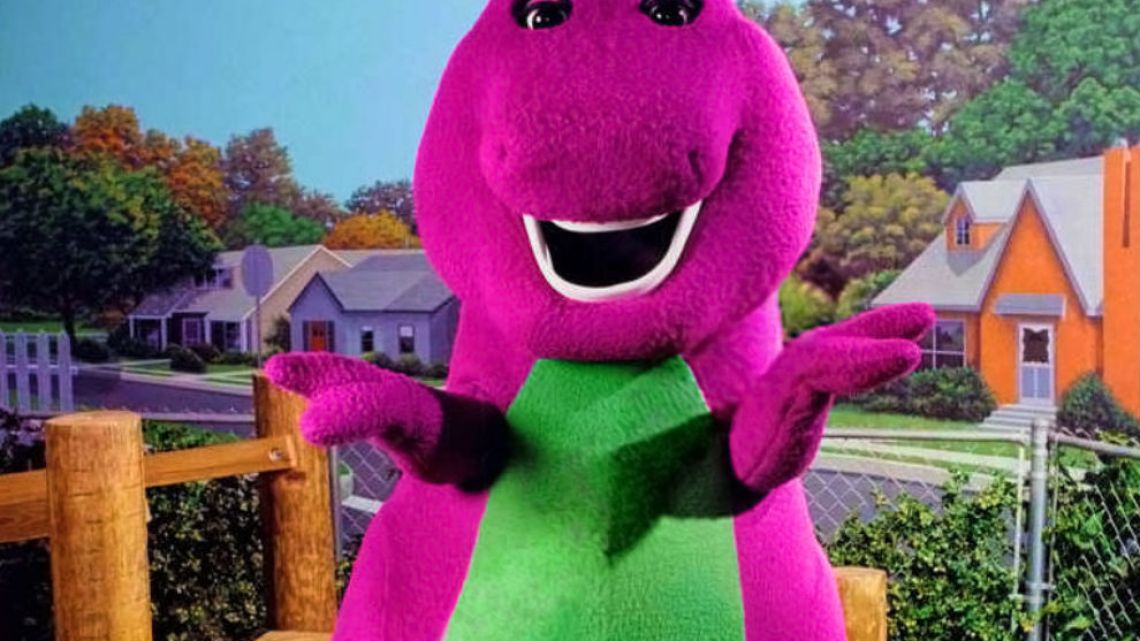 ¡Todo cambia! El actor que hizo de "Barney" ahora tiene un trabajo hot ...