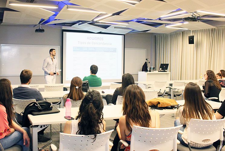 Educación continua, un mundo de oportunidades | Perfil