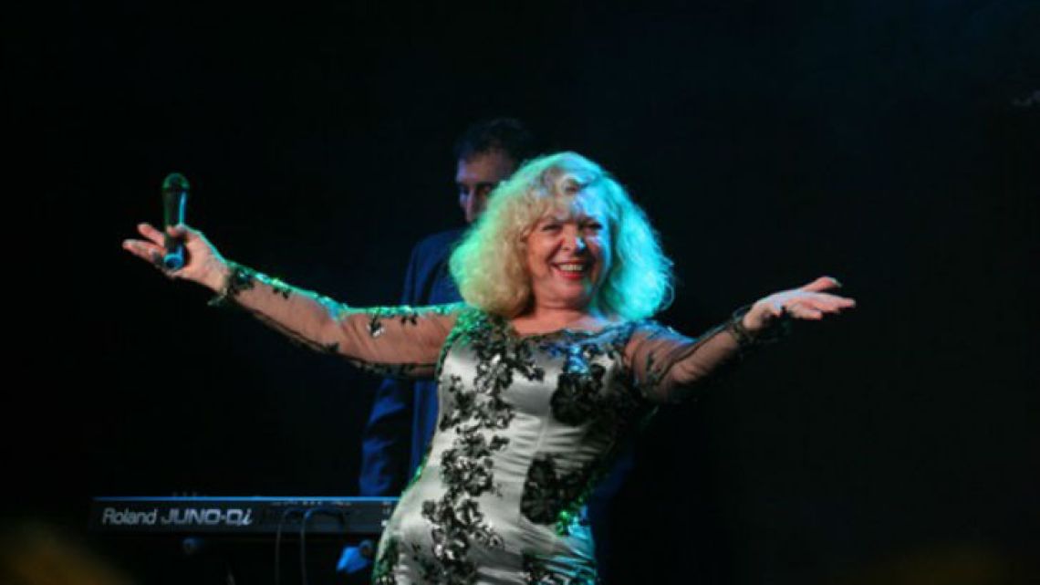 A los 80 años falleció Violeta Rivas, ícono de la música argentina | Caras