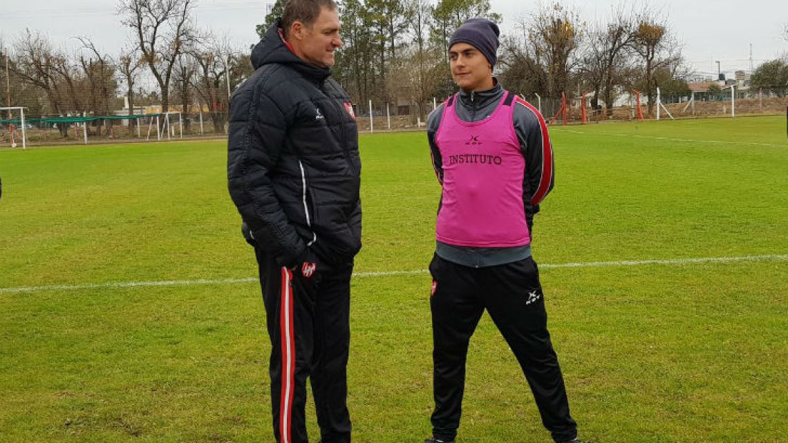 Dybala se entrenó con Instituto | 442