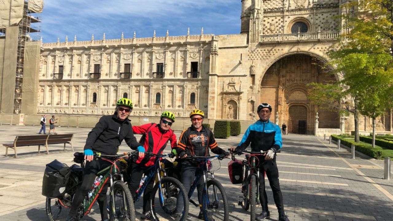 6 días a puro pedal por el Camino de Santiago de Compostela | Weekend