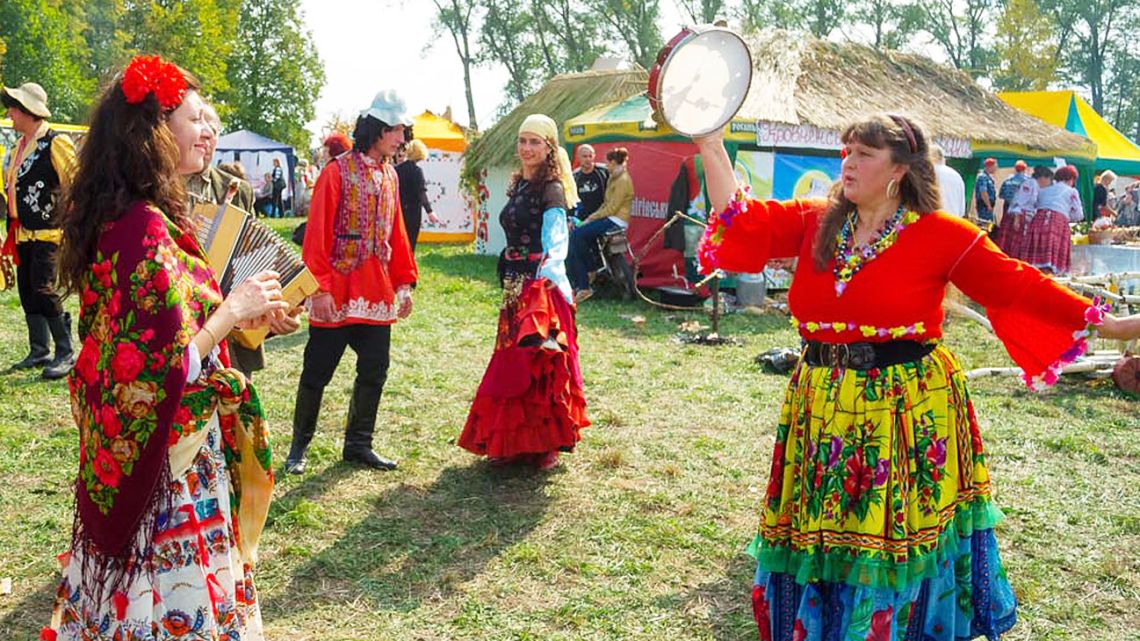 Gitanos: discriminados vulnerables que no tienen un territorio | Perfil